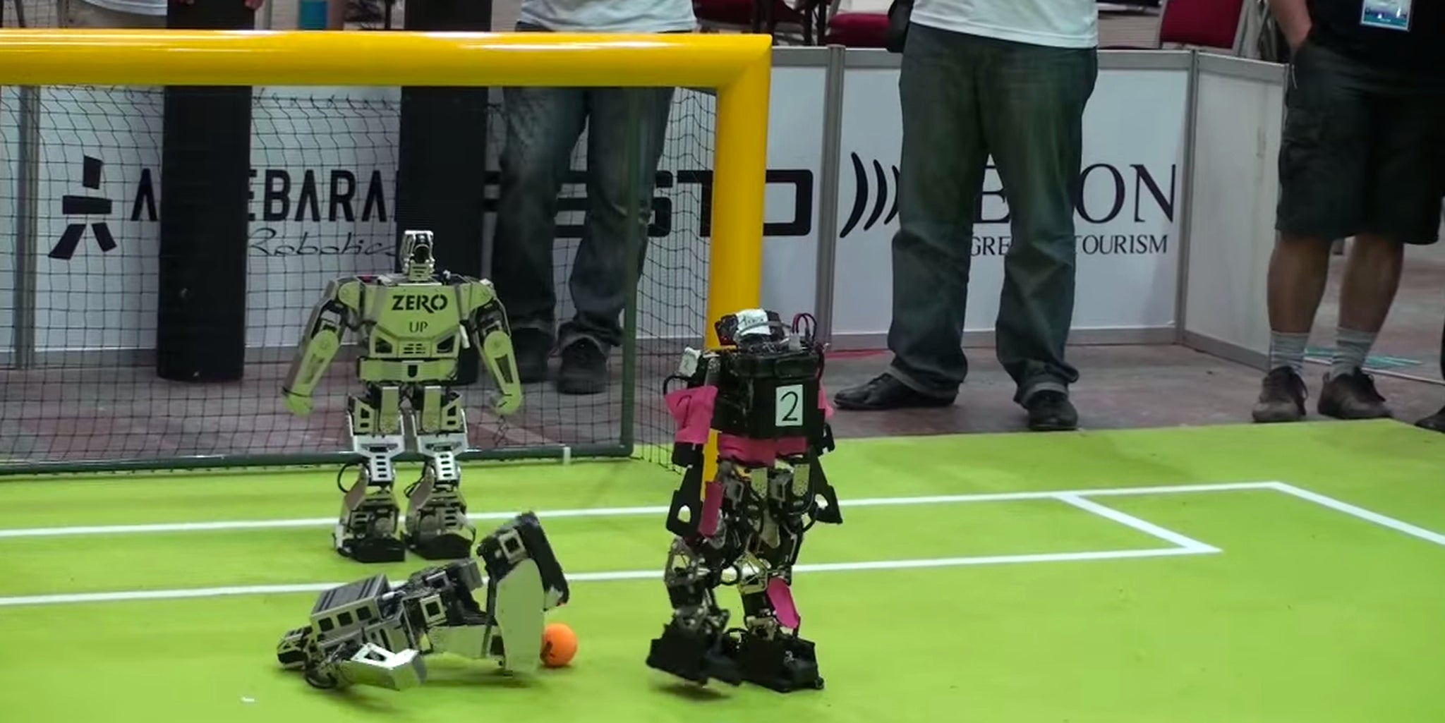 These robots are terrible at soccer - The Daily Dot