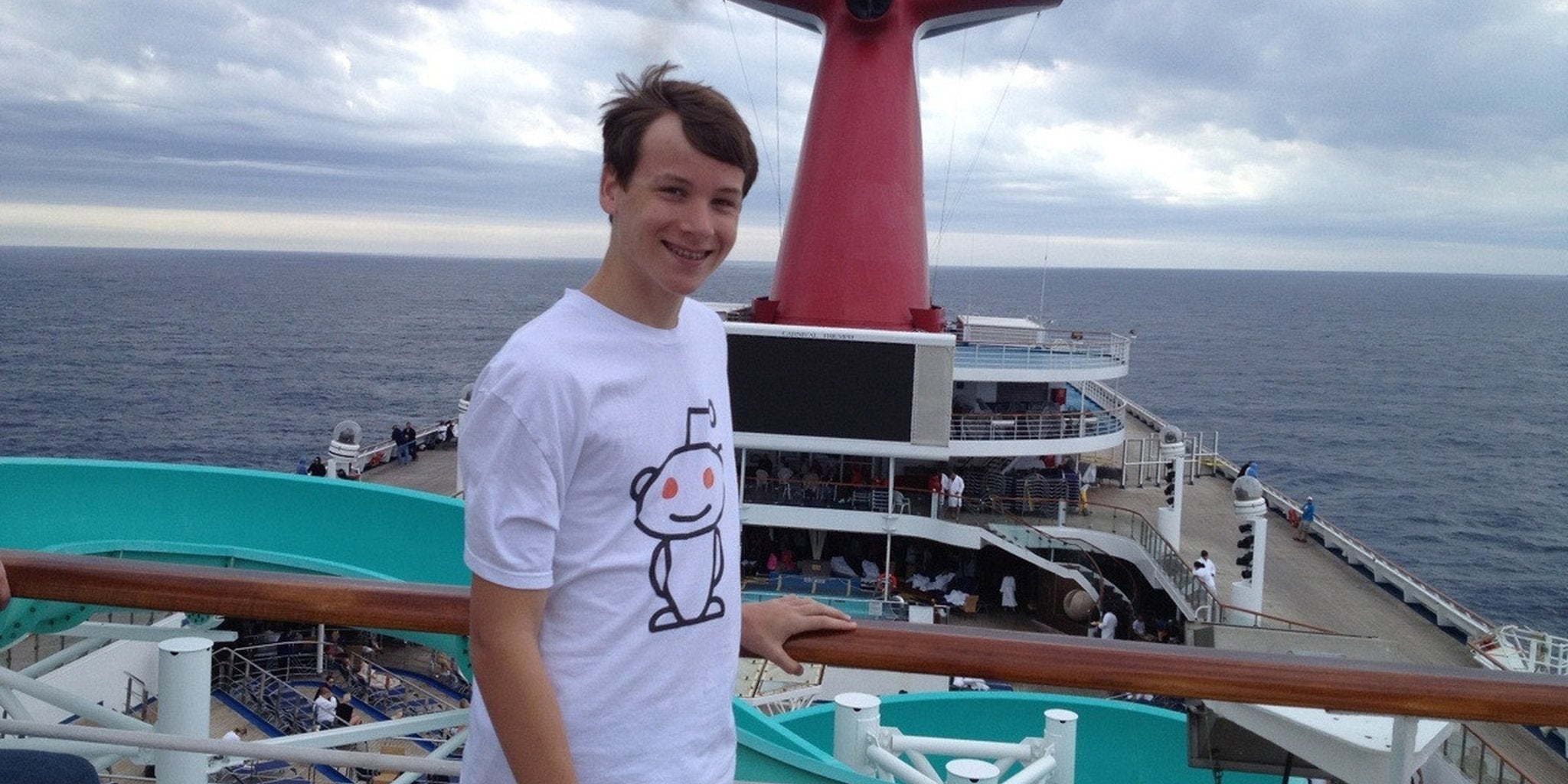 A firsthand account from inside the Poop Cruise - The Daily Dot
