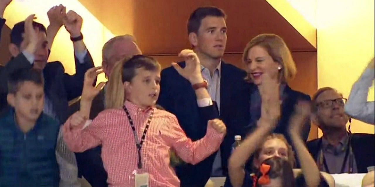 Eli Manning's sad reaction to Peyton's success is priceless