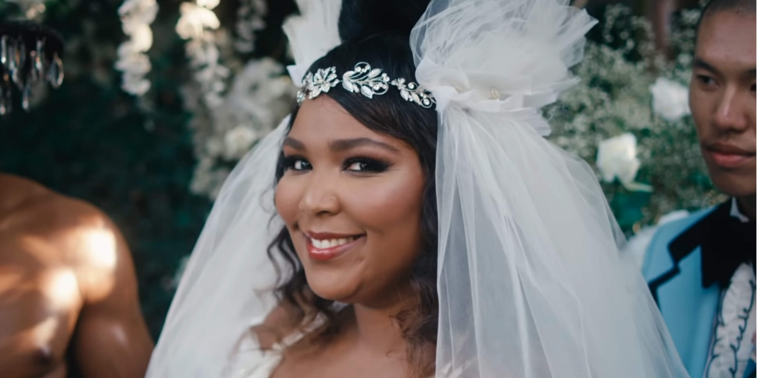 Lizzo Officially Credits 'DNA Test' Tweet Writer on 'Truth Hurts'