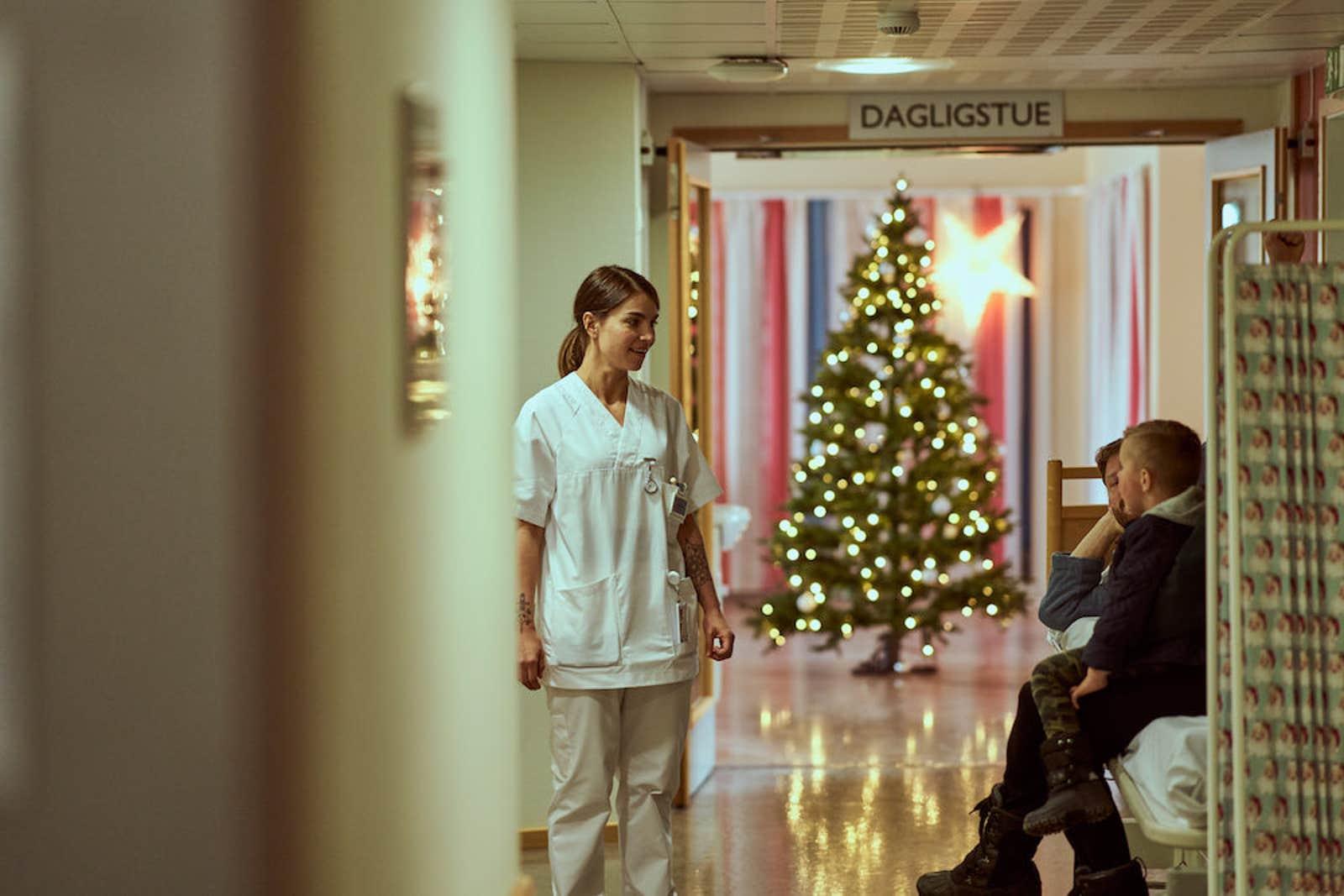 Review: Netflix's 'Home for Christmas' Is a Sharp Holiday Rom-Com