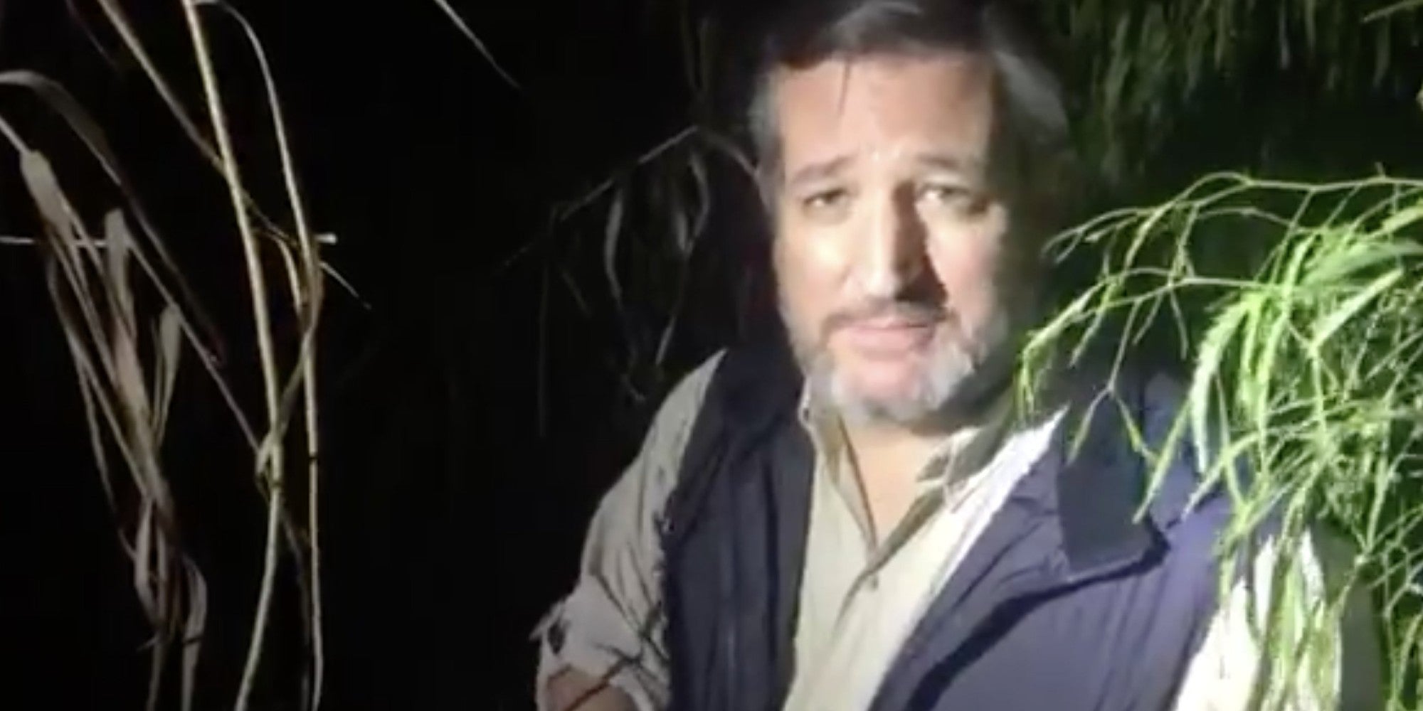 Ted Cruz Mocked For Lurking In Bushes Being Heckled By Cartels
