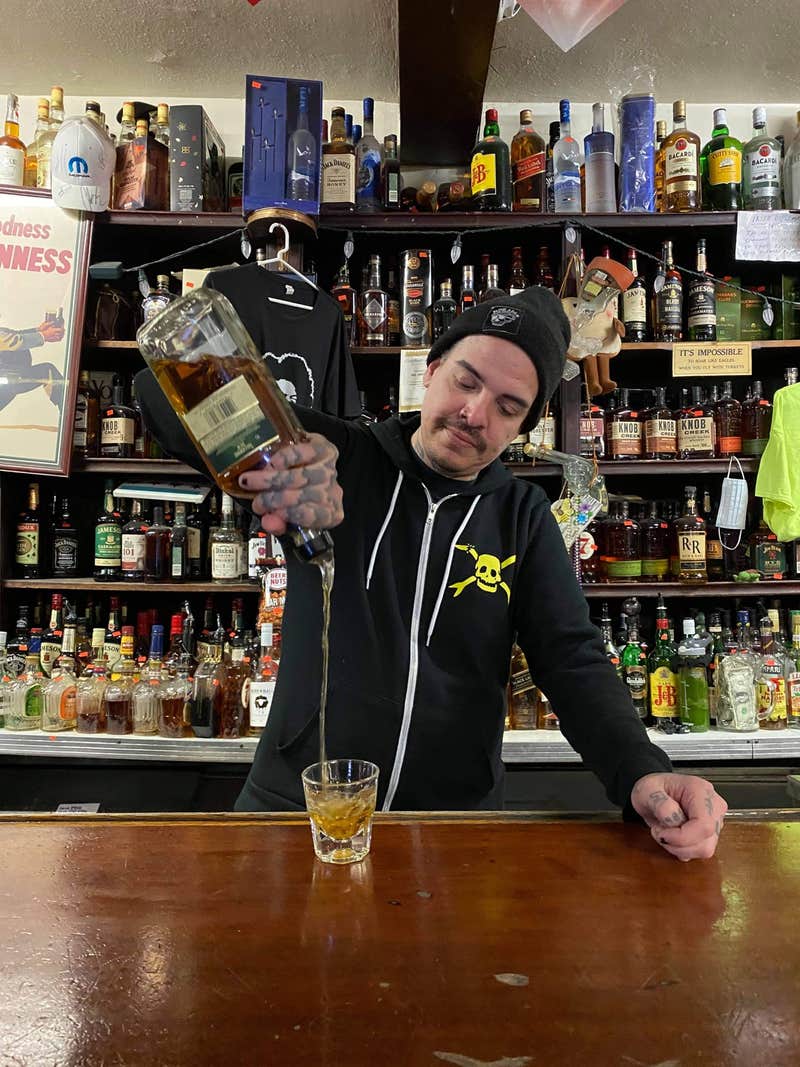 Reddit Support Groups Are a Safety Net for the Laid-Off, Uninsured