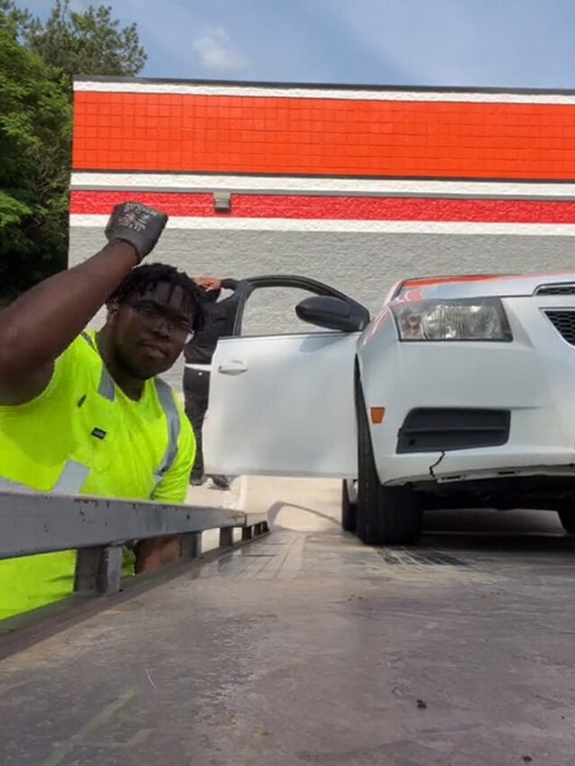 AutoZone Worker's Car Repossessed While on Lunch Break
