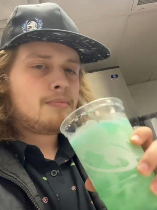 Petty Taco Bell Customer Tries to pay in Pennies—It Backfires