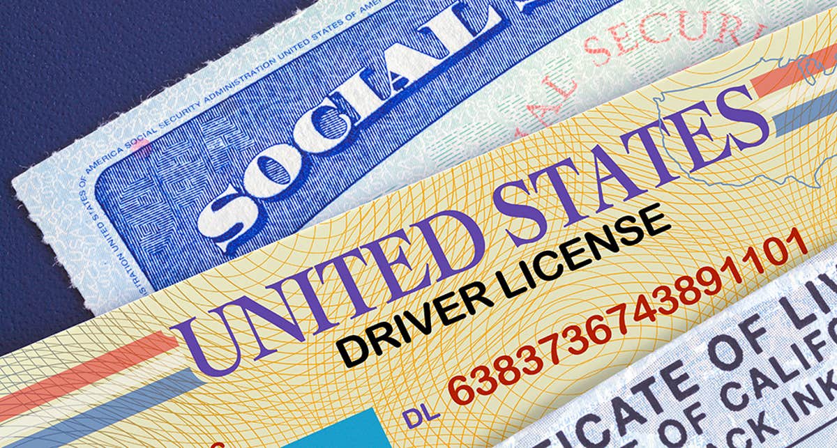 What 7 Things You Should Never Keep in Your Car?