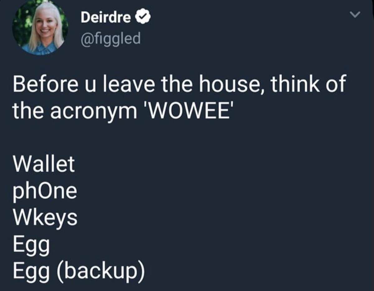 32 Of The Most Iconic Load-Bearing Posts On The Internet