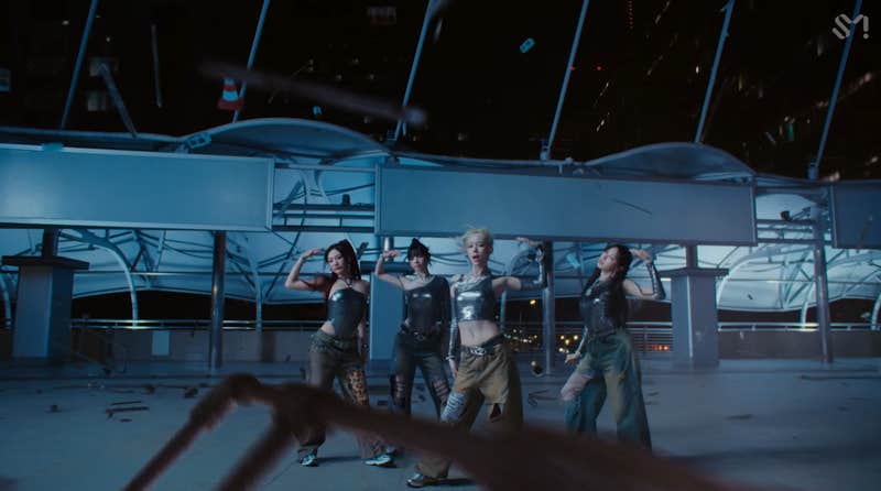 What is Y3K fashion? The futuristic aesthetic blending sci-fi style ...