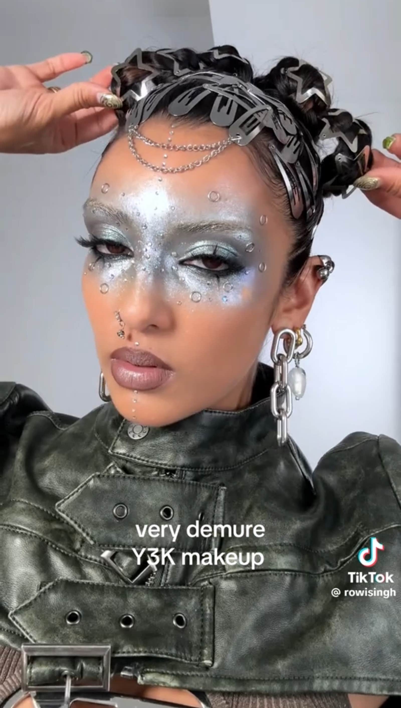 What is Y3K fashion? The futuristic aesthetic blending sci-fi style ...