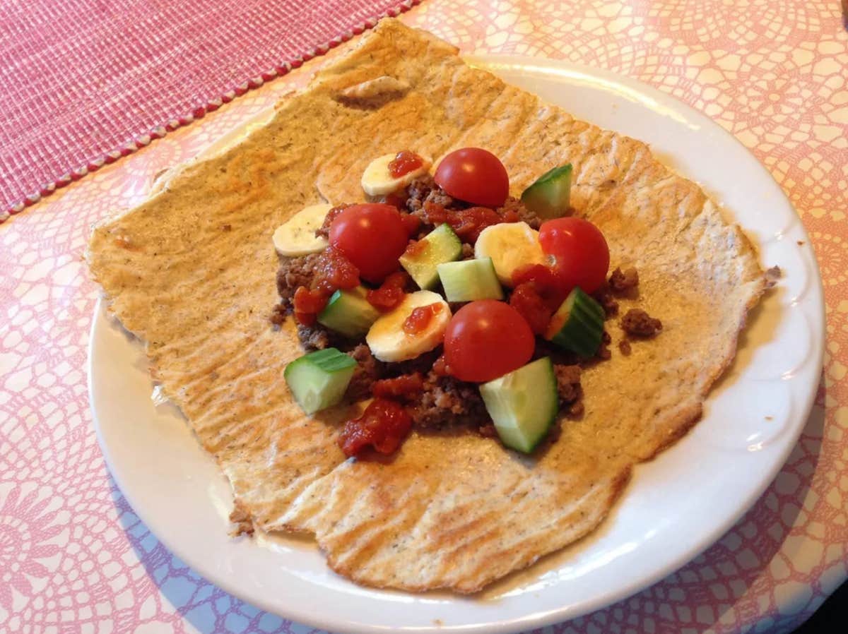 Swedish tacos with bananas are trending big time—and the internet is ...