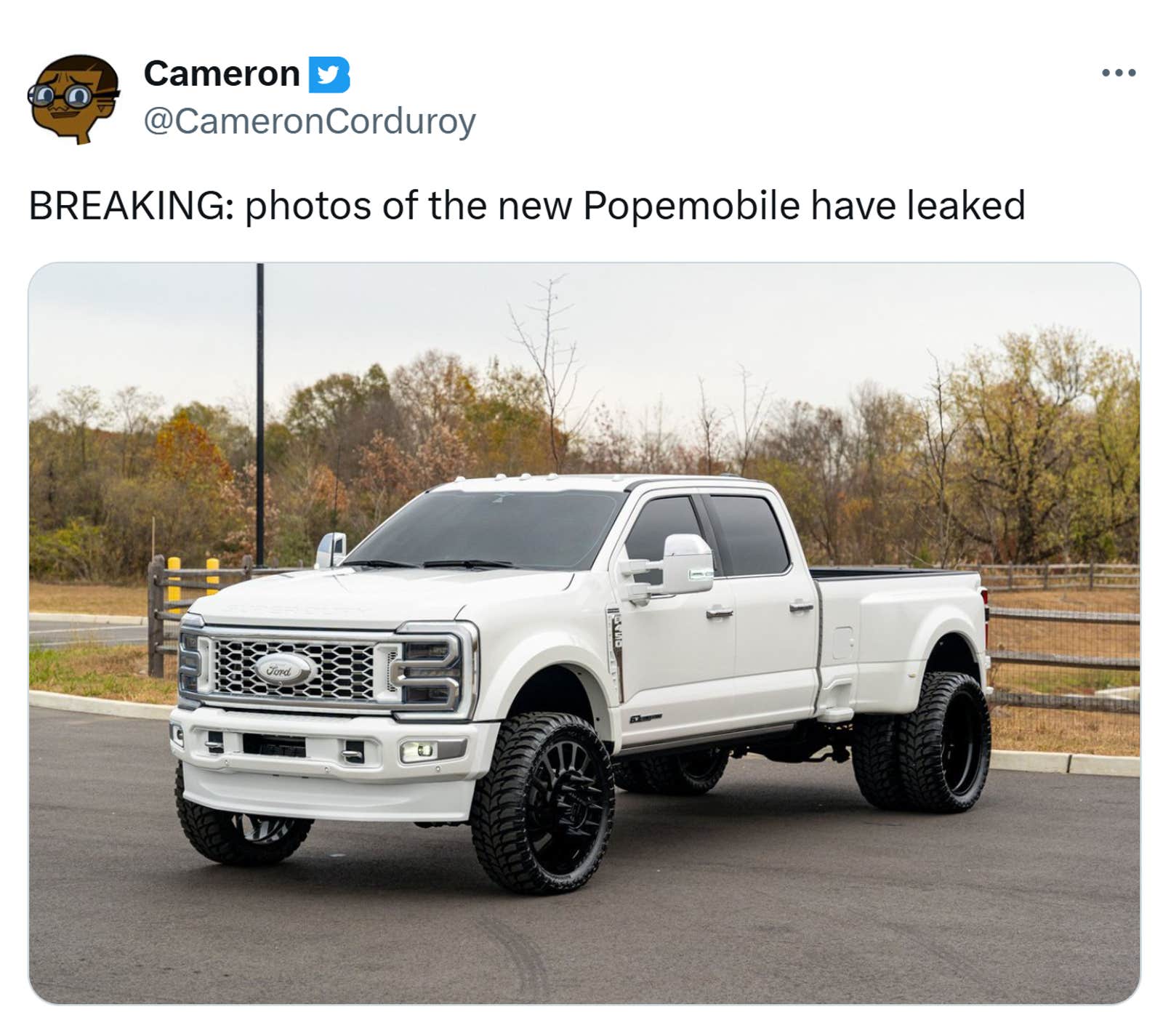 37 Pope Leo memes that prove god has a sense of humor