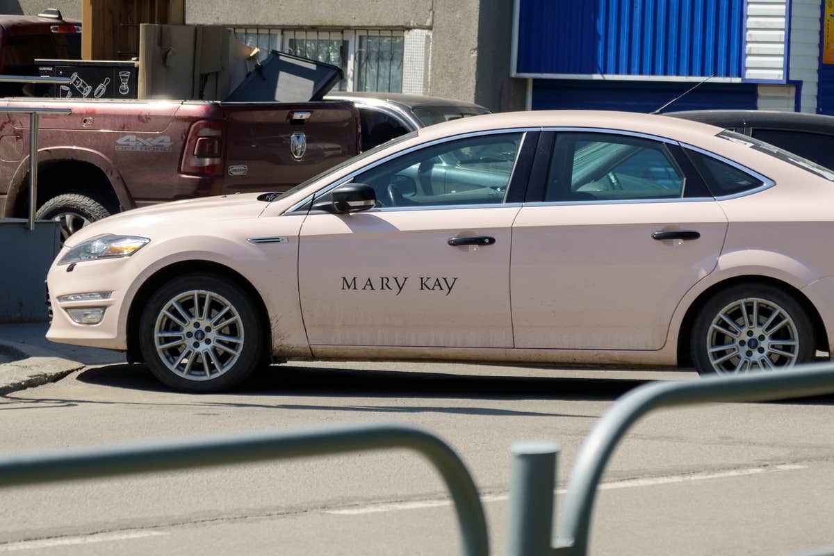 Influencer Buys Pink Mary Kay Cadillac—Her Hater Wasn’t Happy