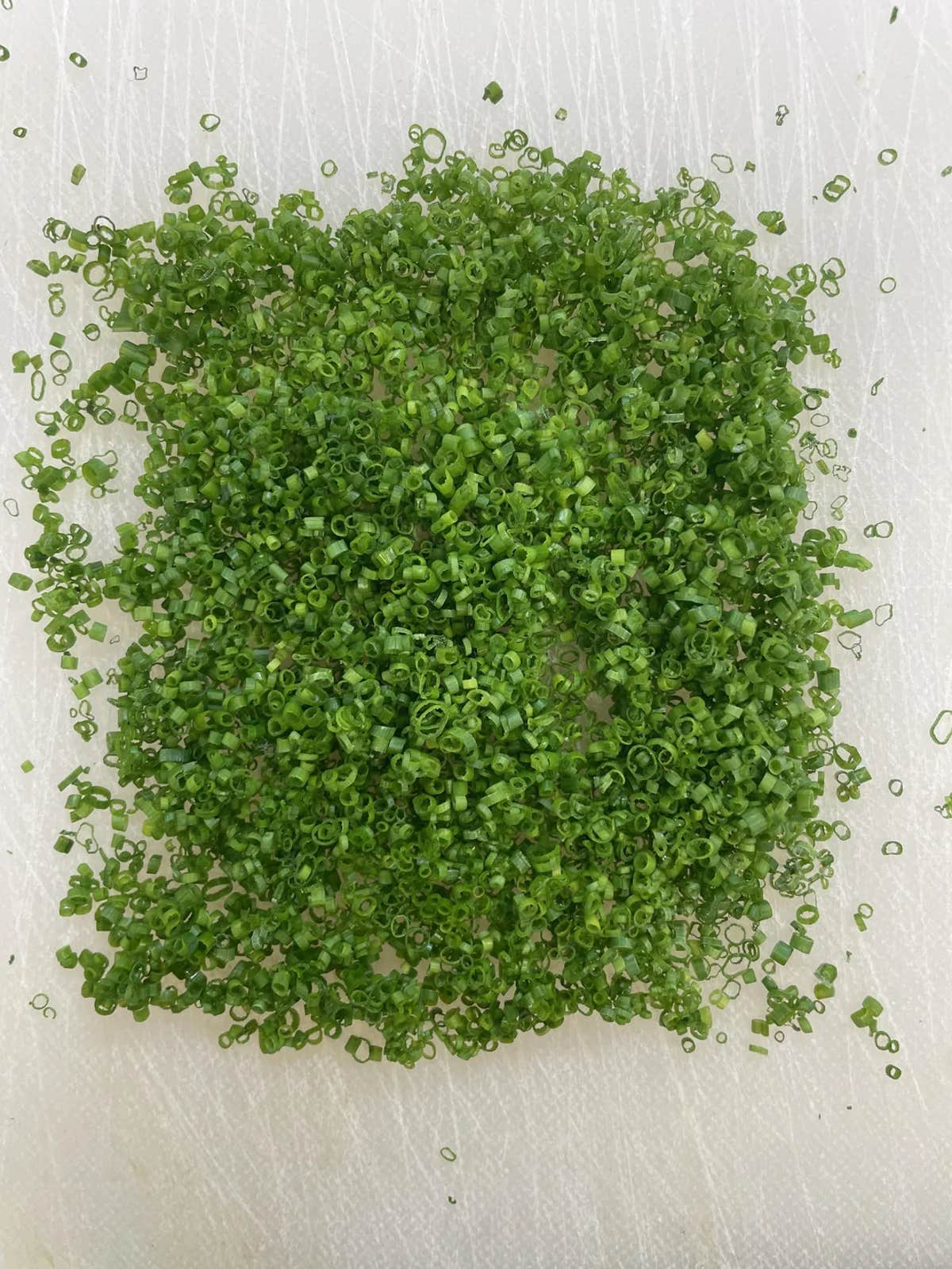 Why Everyone on Reddit Is Talking About Chives Right Now