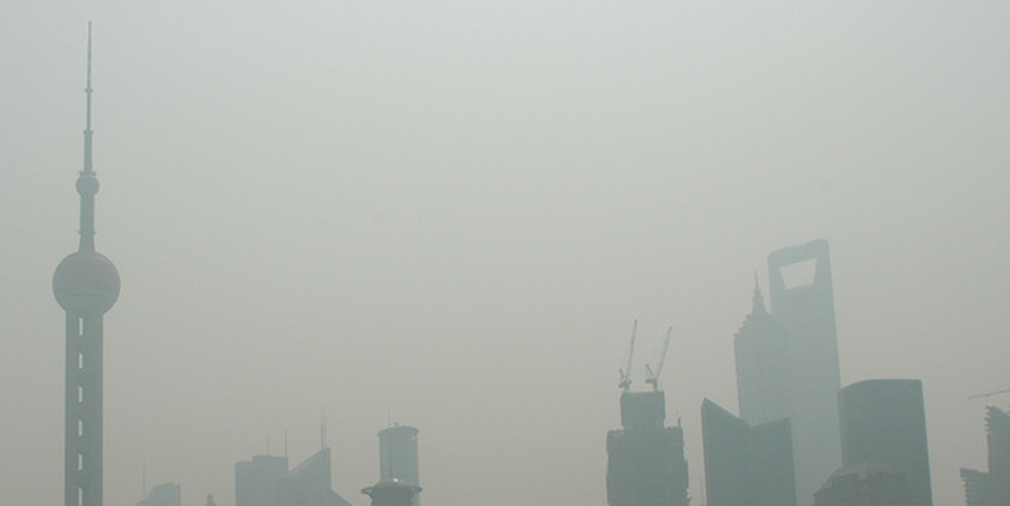 Shanghai residents share images of record-breaking pollution