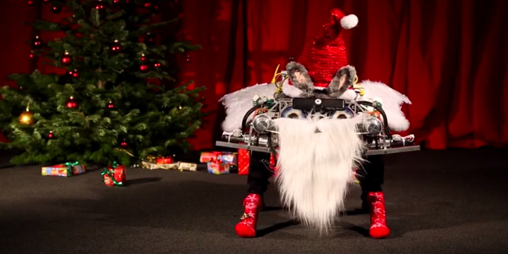 Dancing Santa robots will get you in the Christmas spirit