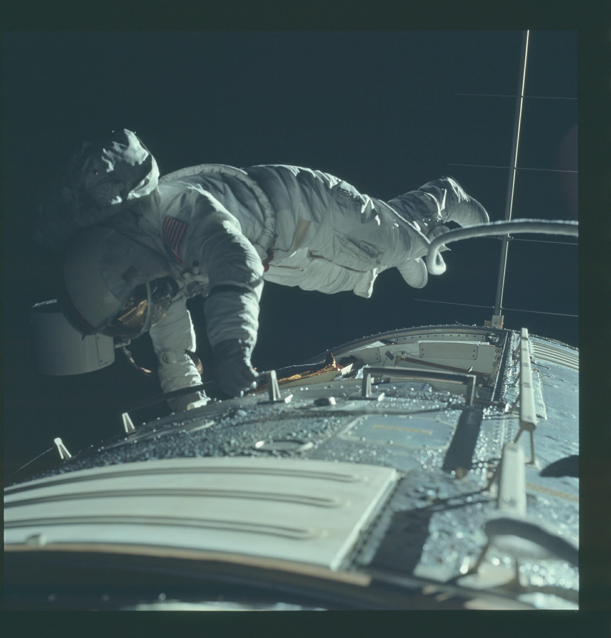 These enhanced photos from the Apollo missions will take your breath away