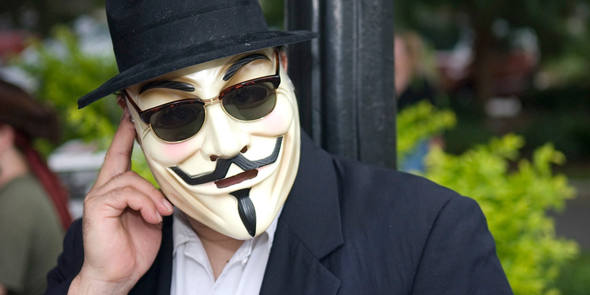 Anonymous doxes man who lied about ties to Missouri shooting victim