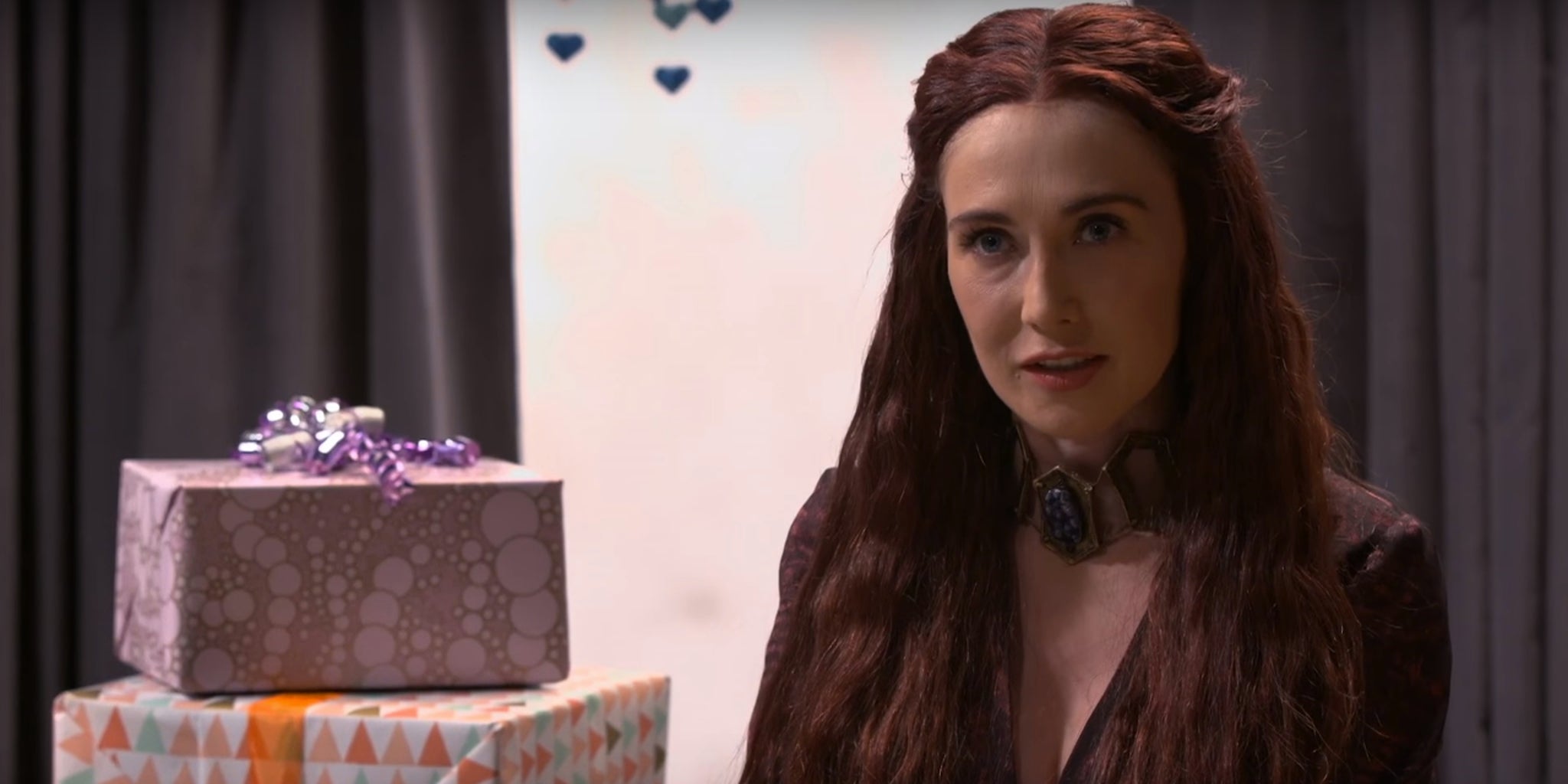 Seth Meyers invited 'Game of Thrones' priestess Melisandre to his baby ...
