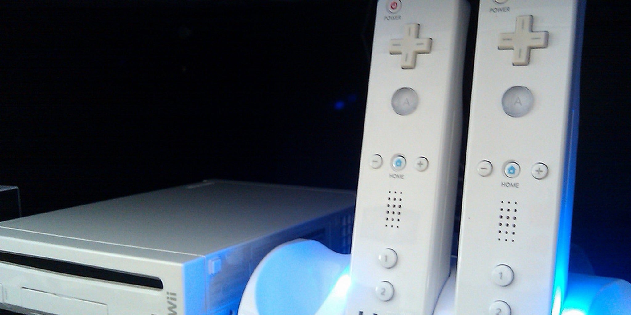 Witnesses: Teen killed by cops was holding a Wii controller, not a gun