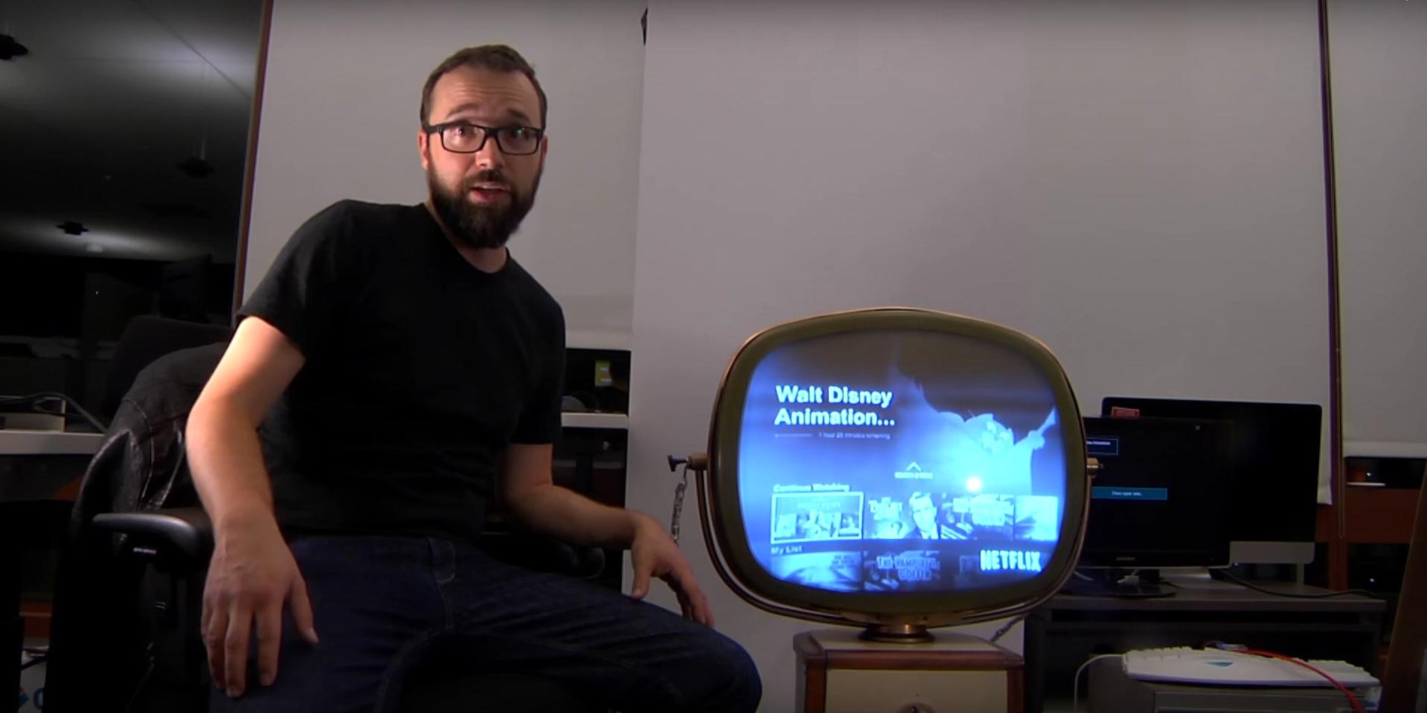 Netflix engineers re-configured a '50s TV set to stream movies