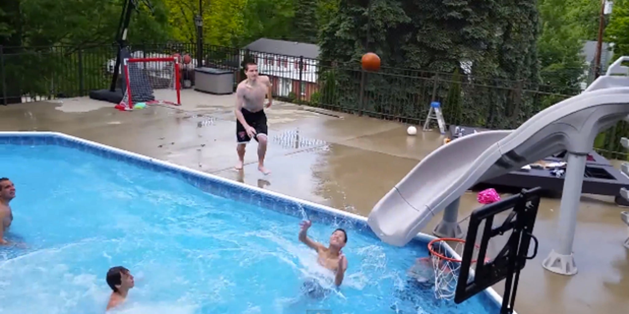 This 8-man pool dunk is an insane feat of engineering | The Daily Dot