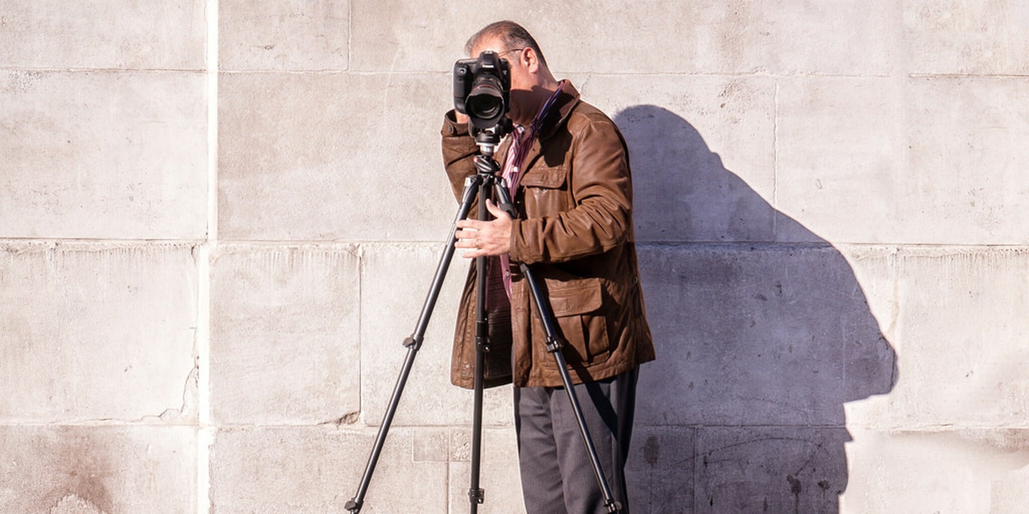 Scottish cameraman can't believe a wasp ruined his demolition video