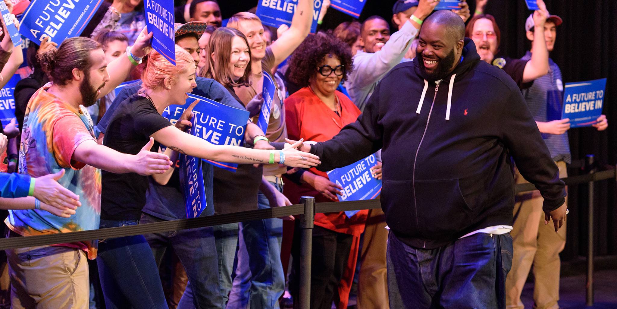Killer Mike selling shirts and hoodies featuring the Podesta email that ...