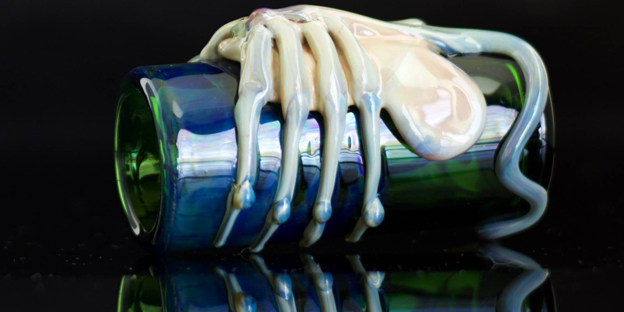 The best 'Alien' art and accessories on Etsy