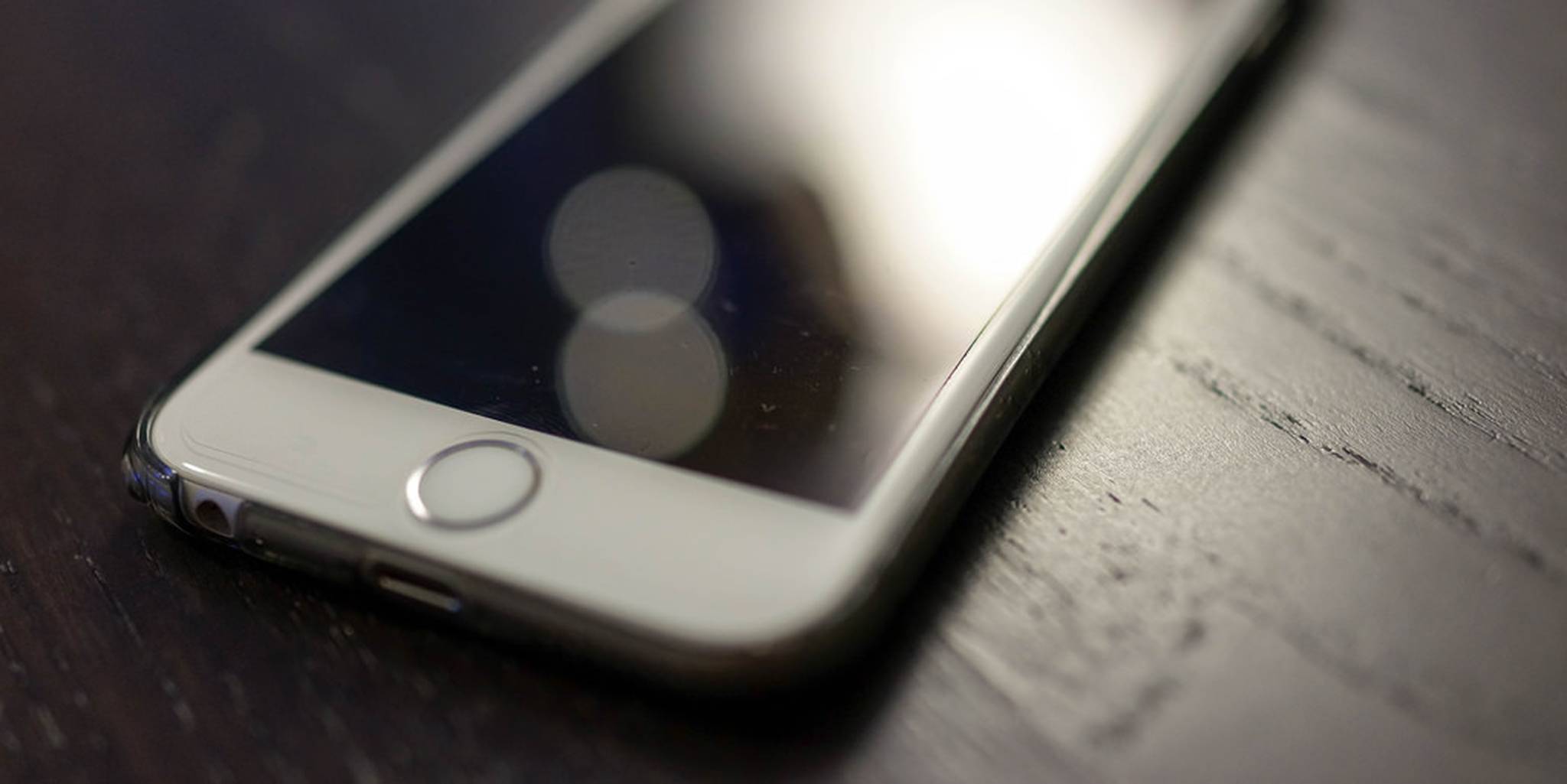 Mood Chat for iOS gives your conversations an added layer of emotion