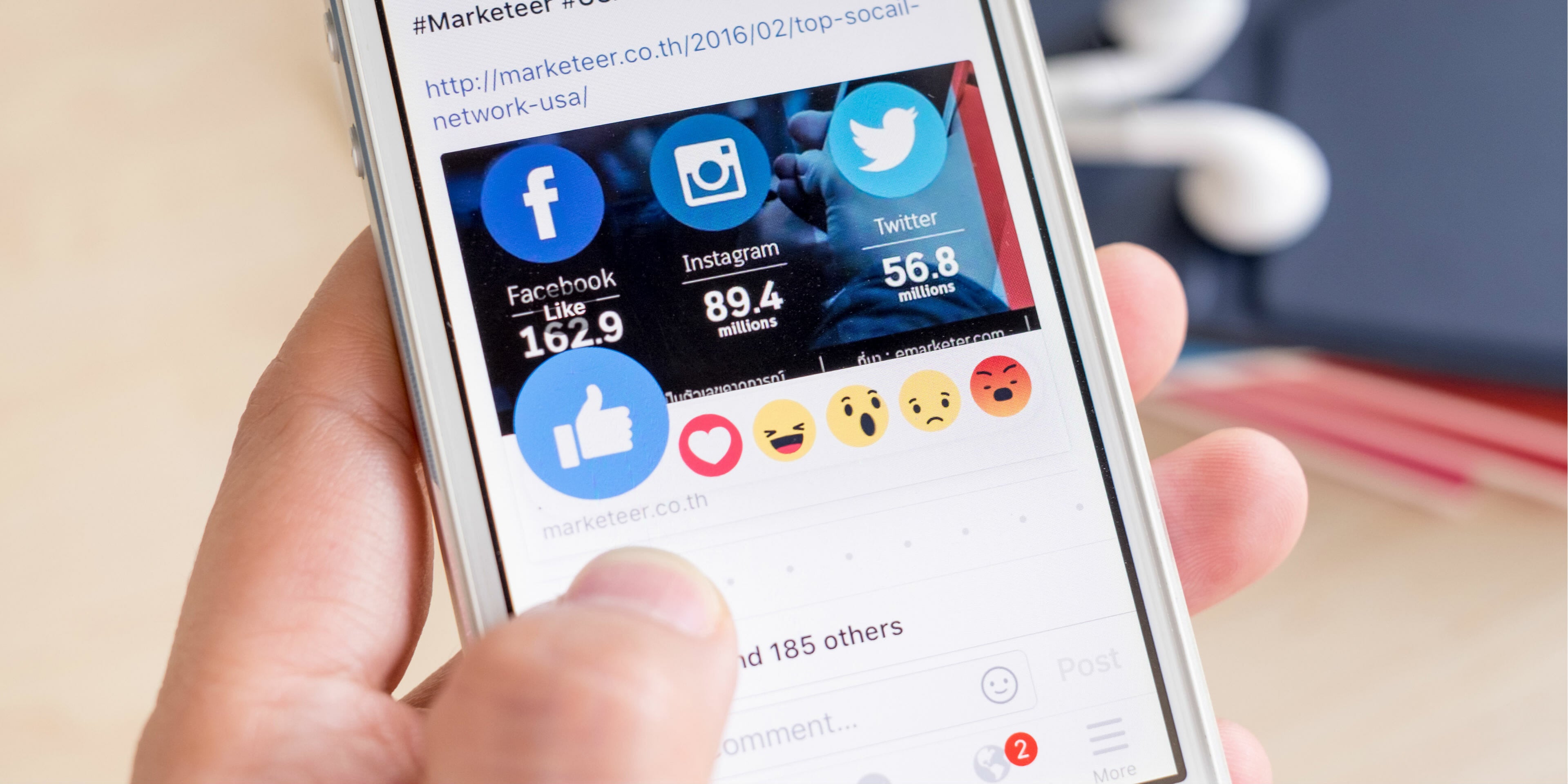 Facebook Adds Emoji Reactions to the Comments Section