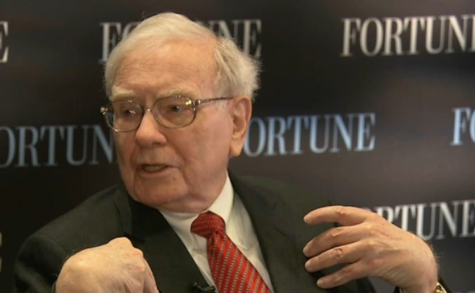 Warren Buffett is already better at Twitter than these other rich people