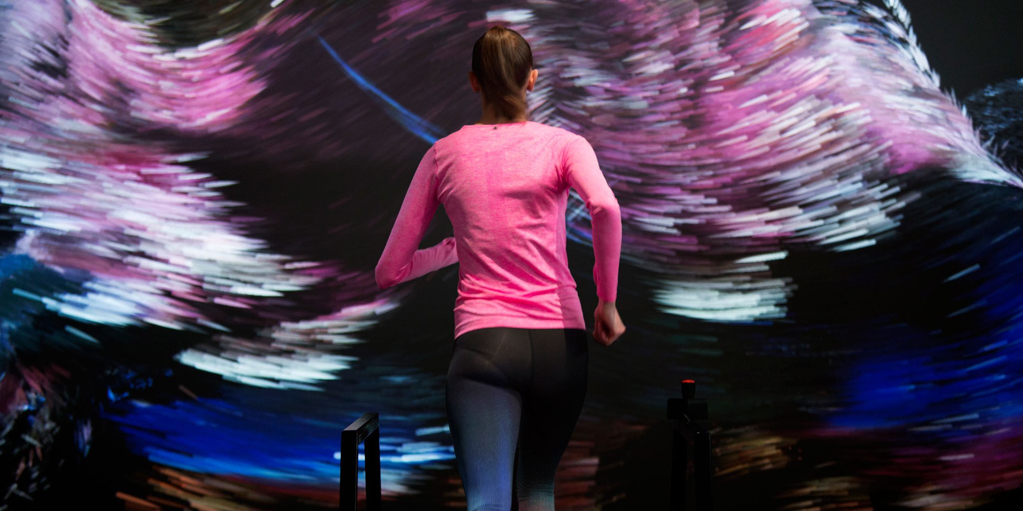 Nike's freaky art installation turns your body into exploding pixels