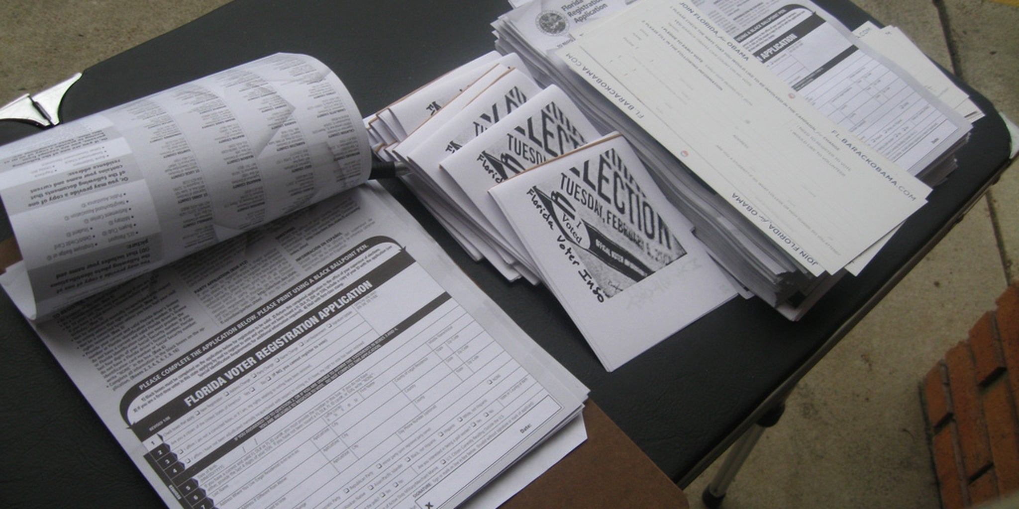 Here's how to register to vote right now