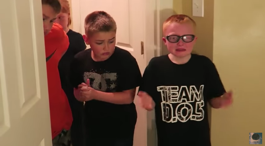 [B!] Here is the DaddyOFive video that has the internet screaming child ...