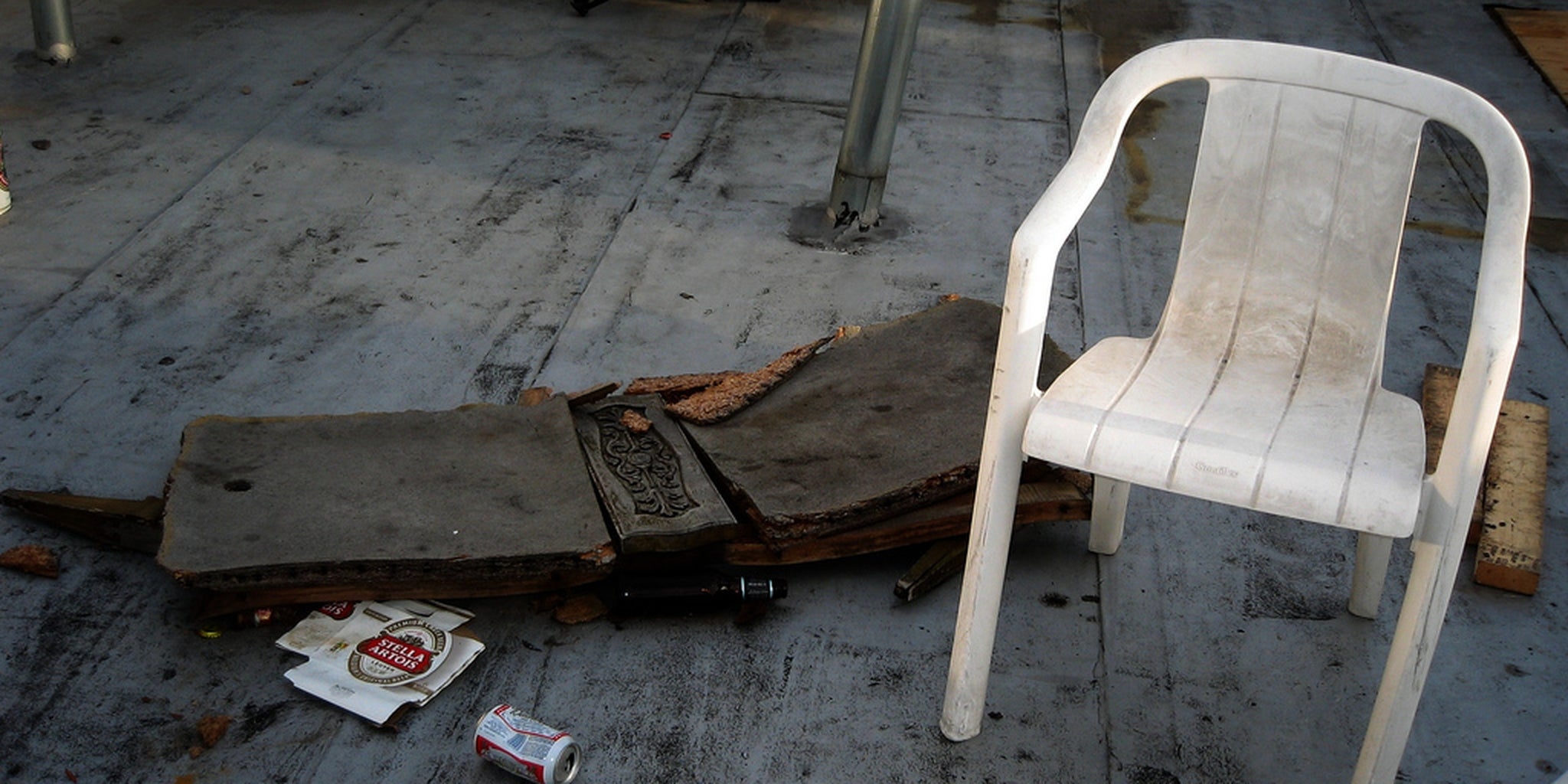 Drunk college student's head wins fight with table