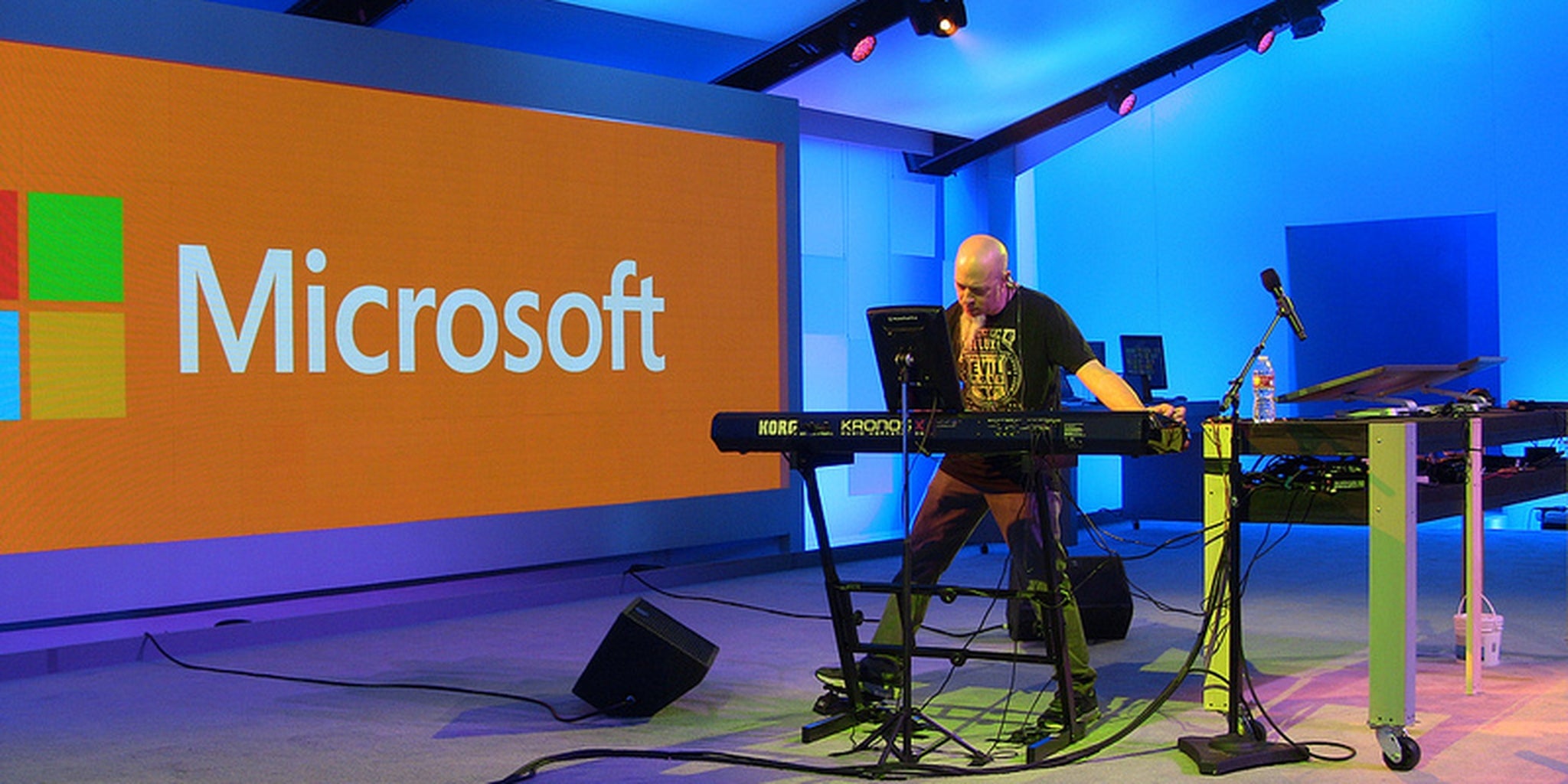 Bloomberg: Microsoft helps U.S. government exploit vulnerabilities