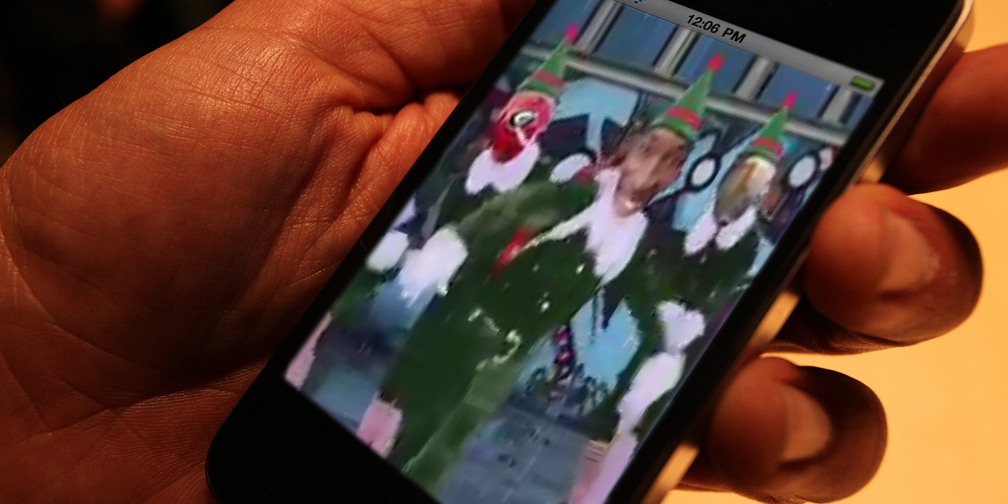 Breakdancing elves announce top football recruit's finalist schools