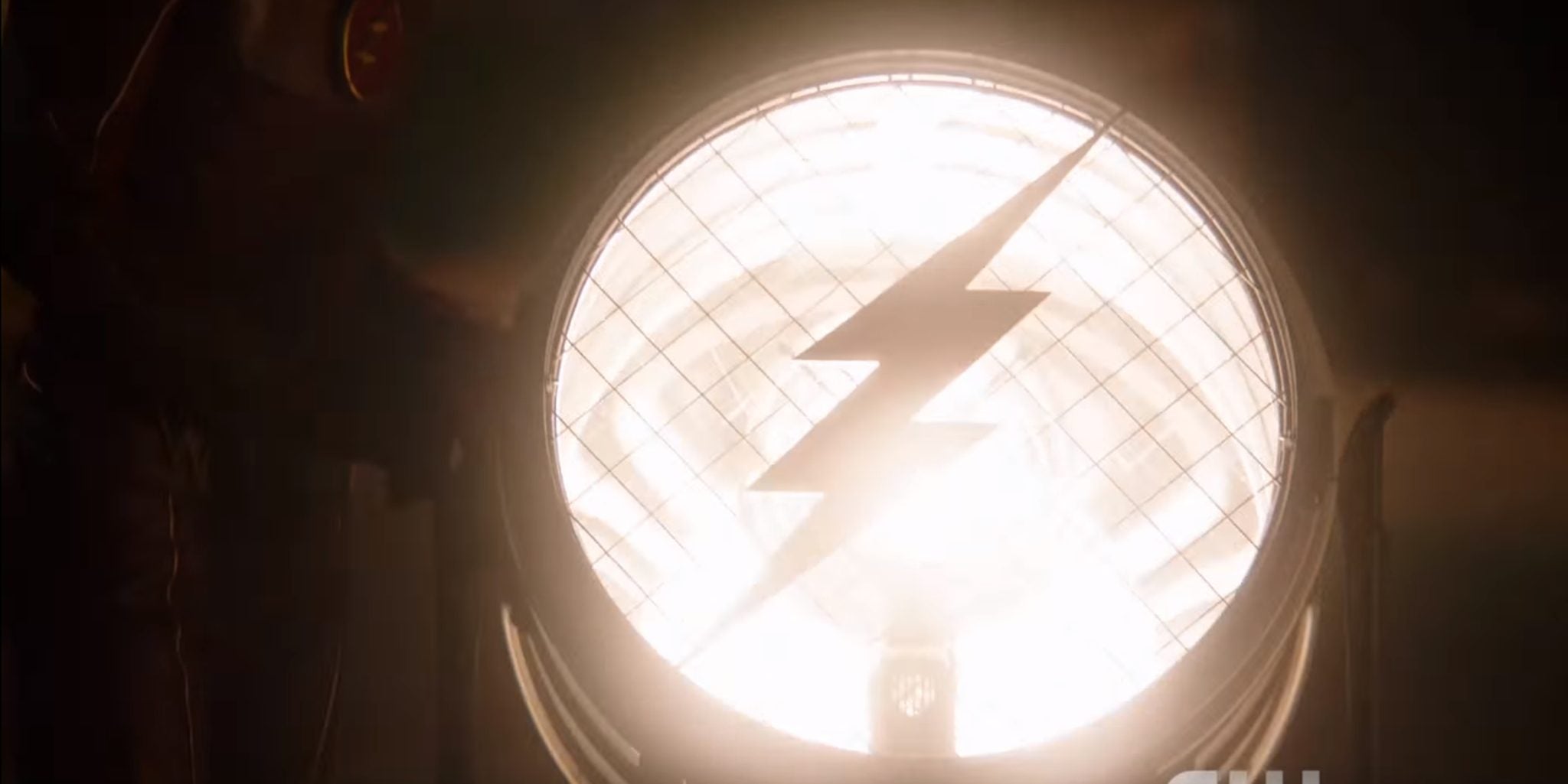 'The Flash' season 2 trailer takes the DC Comics show into a whole new ...