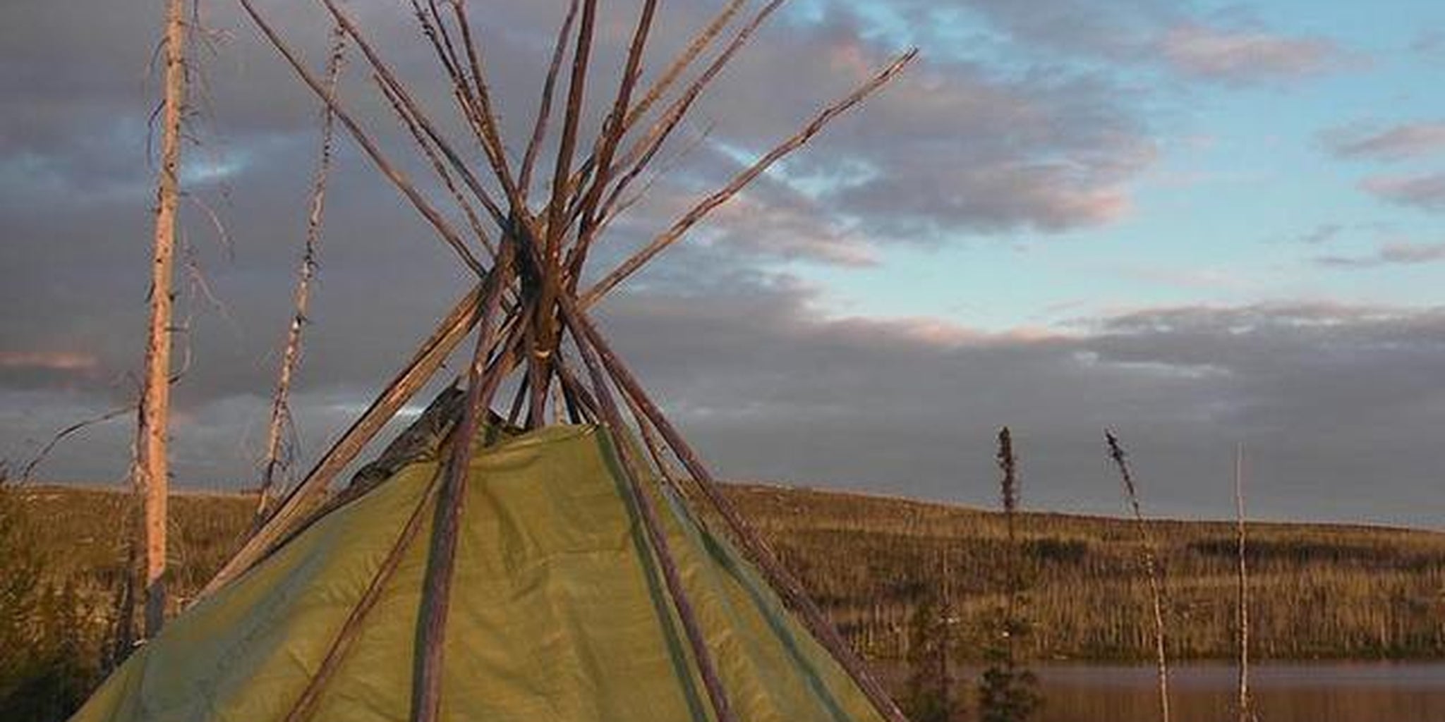 Company defends its use of teepee, 'stereotypical' outfits at gaming ...