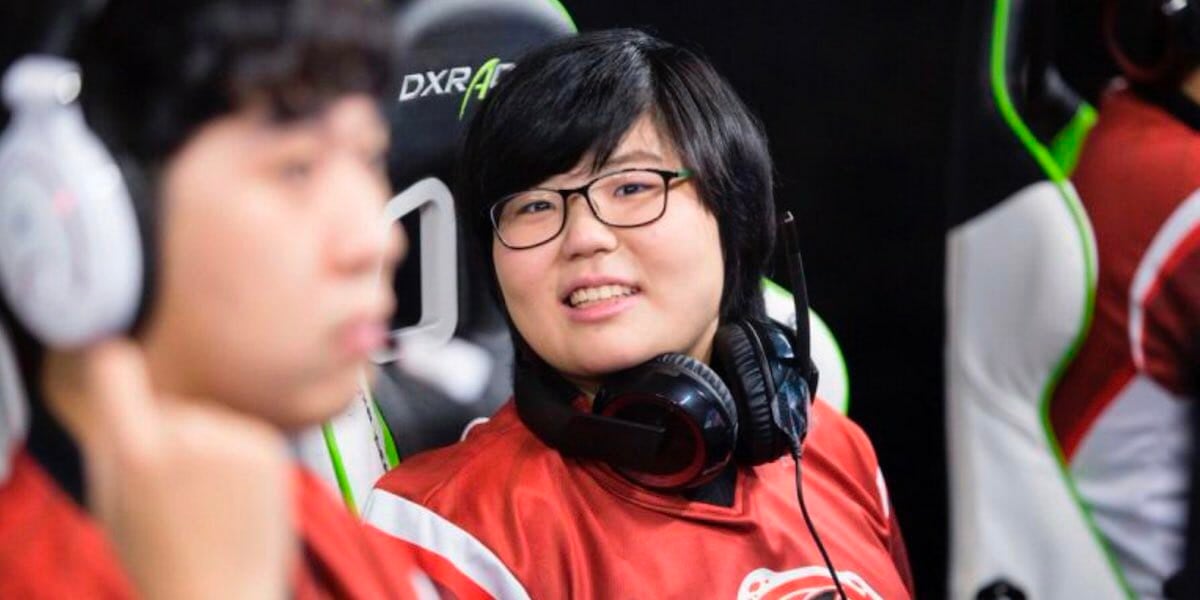 Overwatch League signs its first female player
