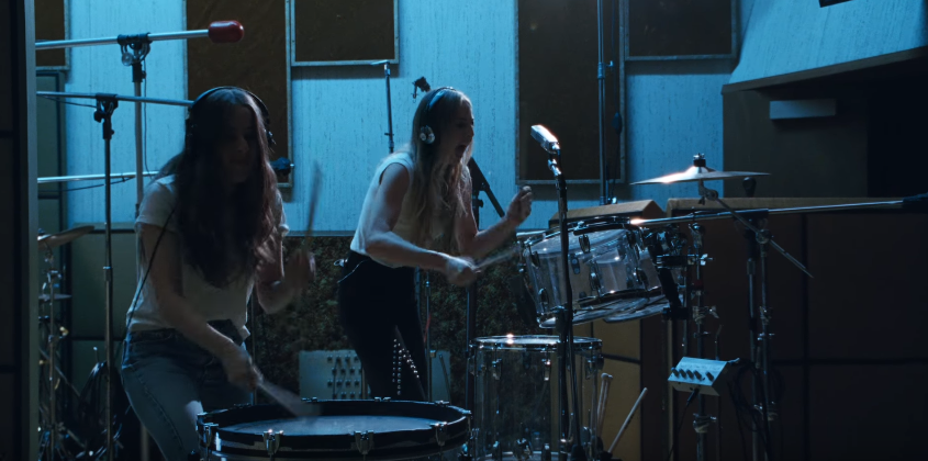 WATCH: HAIM Releases New Paul Thomas Anderson-Directed Video for 'Right ...