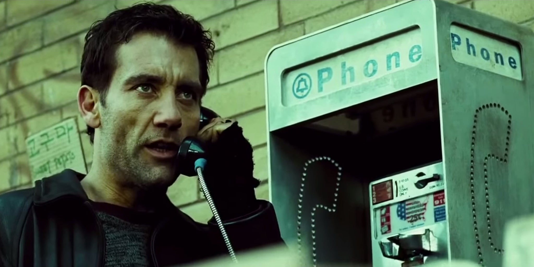 Someone mashed up 57 movie phone calls into one ridiculous phone call ...